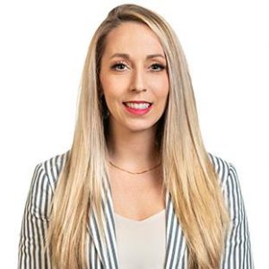 A Capstone Conversation With Sarah Cirelli | Capstone Marketing